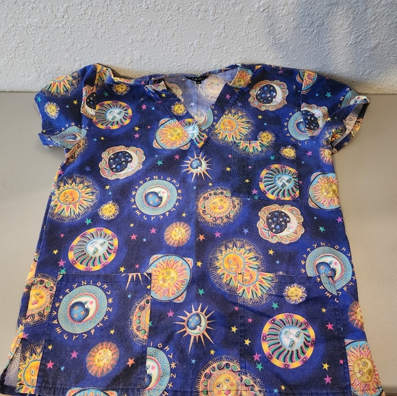 Just Love | Tops | Sun Moon And Stars Scrub Top | Poshmark